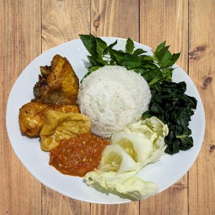 Penyetan Mba Yu - GoFood