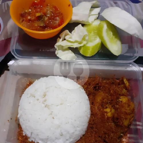 Ayam Serundeng Teh Nyai, Bunga Raya Tengah - GoFood