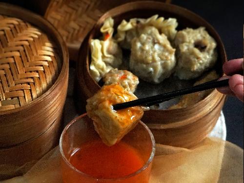 Dimsum Snack Andalanku X Chia Ramen, Stadion Pakansari - GoFood
